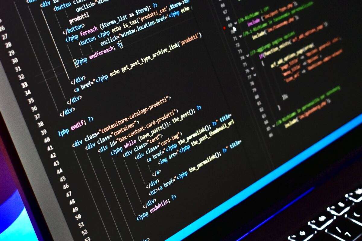Full Stack Developer: Pengertian, Tugas, Skill, dan Gajinya